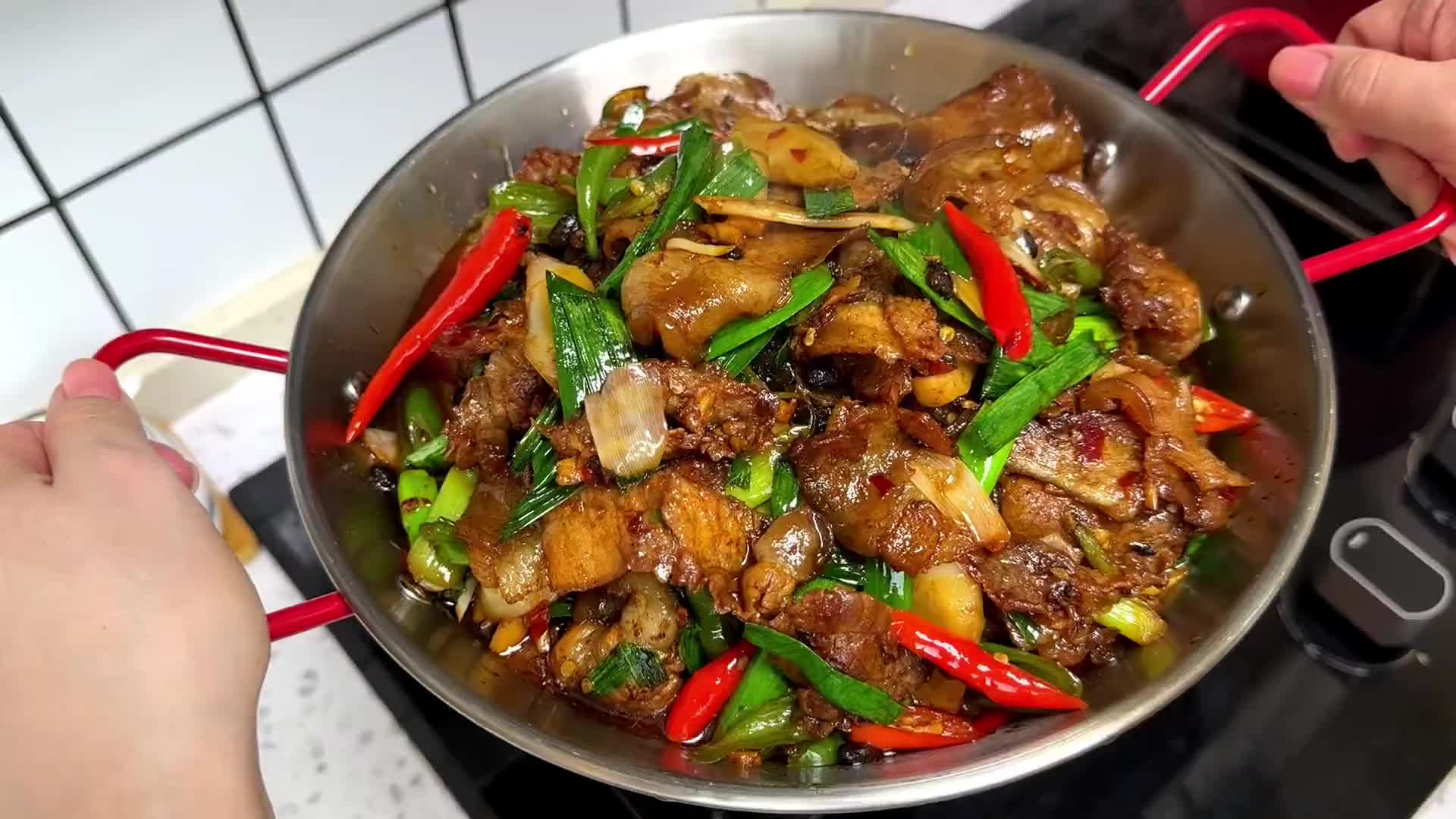 没有哪个川渝人能拒绝这盘回锅肉吧-24VS直播