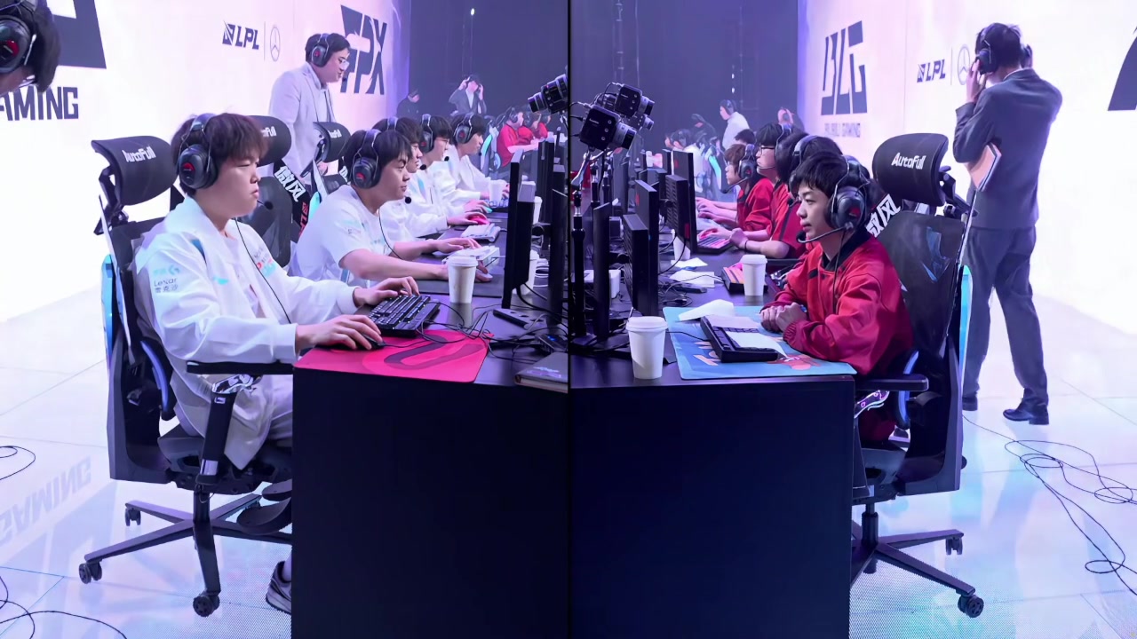 BLGvsFPX赛前Solo选边：ON德莱文轻松双杀Jwei杰斯，BLG首局选蓝-24VS直播