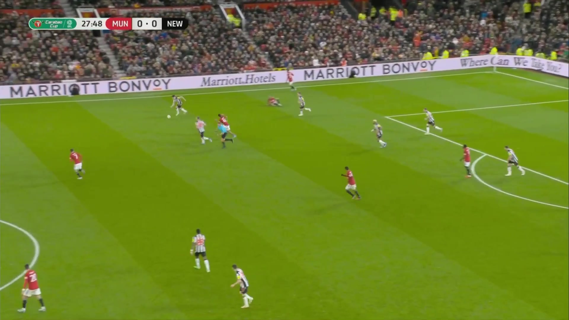 纽卡1-0领先曼联！加纳乔被断球，阿尔米隆替补破门-24VS直播