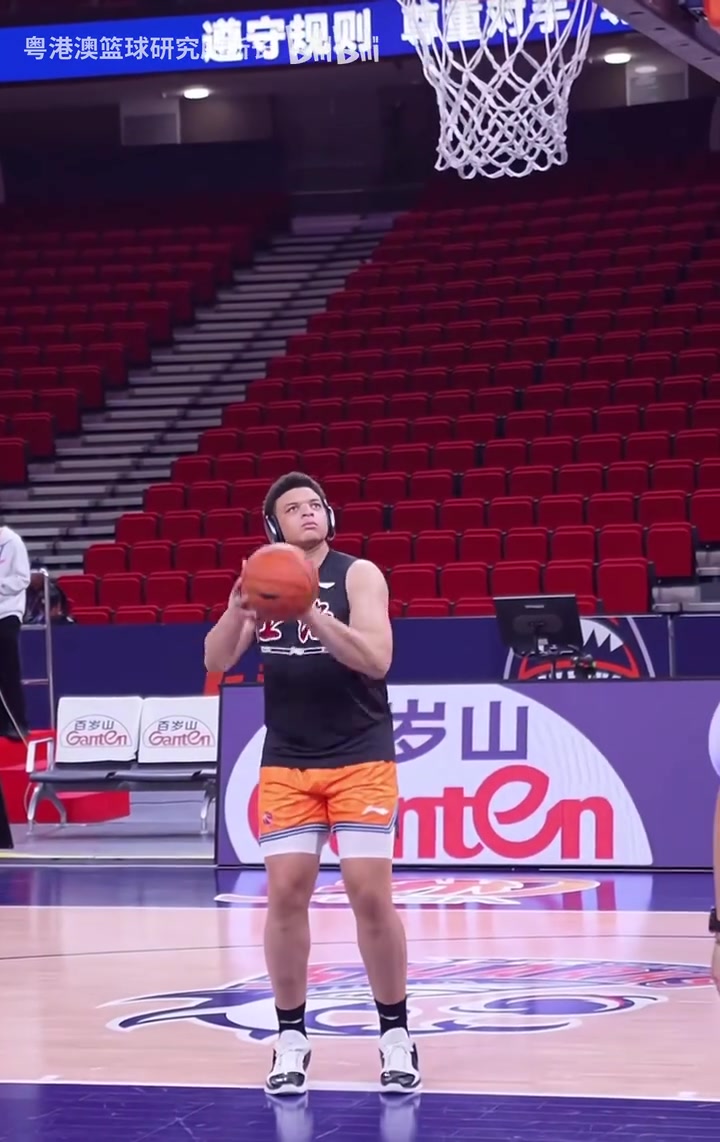 CBA有自己的锡安！洛夫顿的投篮训练！-24VS直播