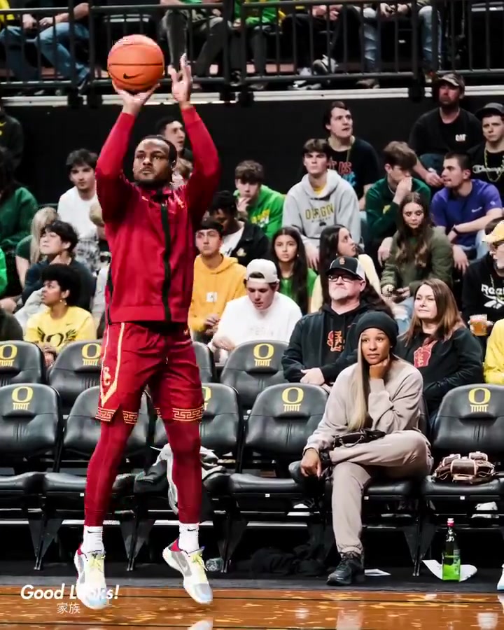 布朗尼这投篮手型，看着一点都不像詹姆斯啊-24VS直播