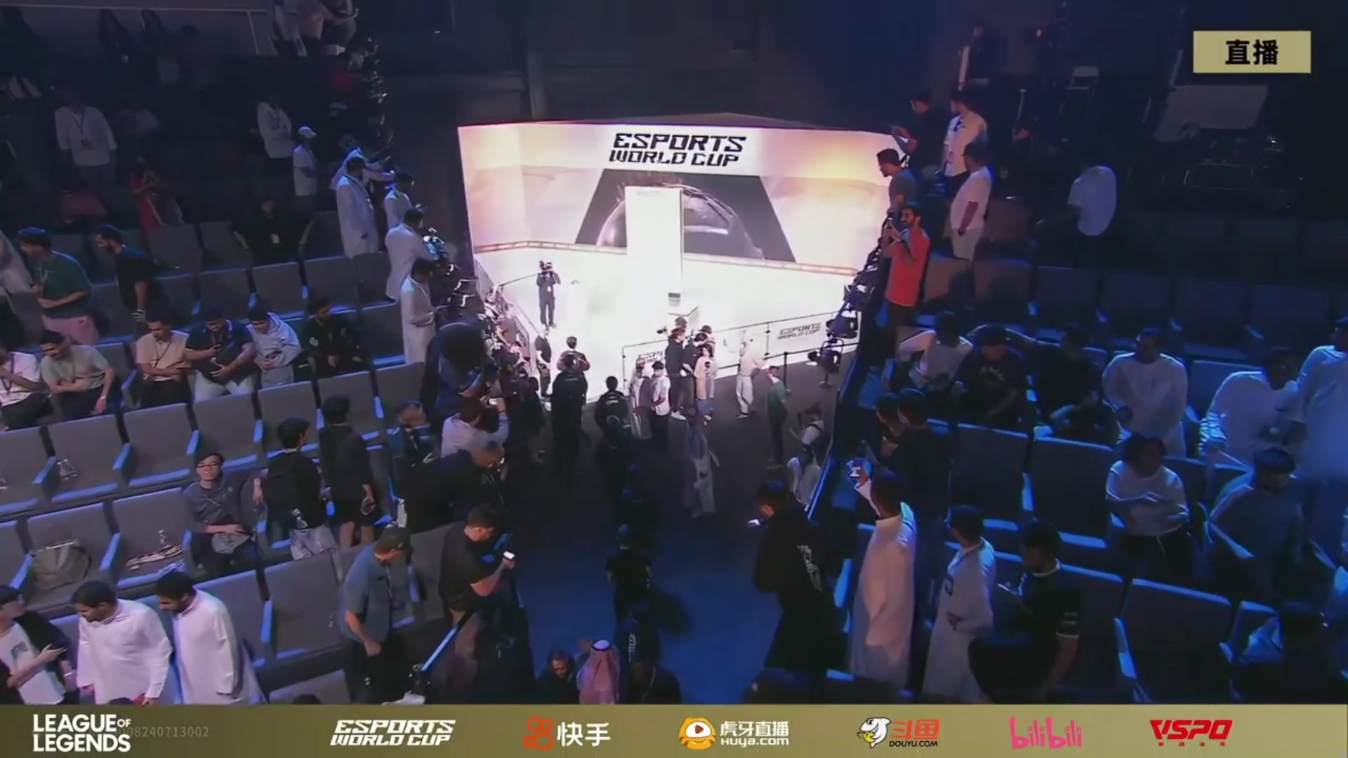 Faker将T1钥匙镶嵌在世界杯冠军碑上永久留念！-24VS直播