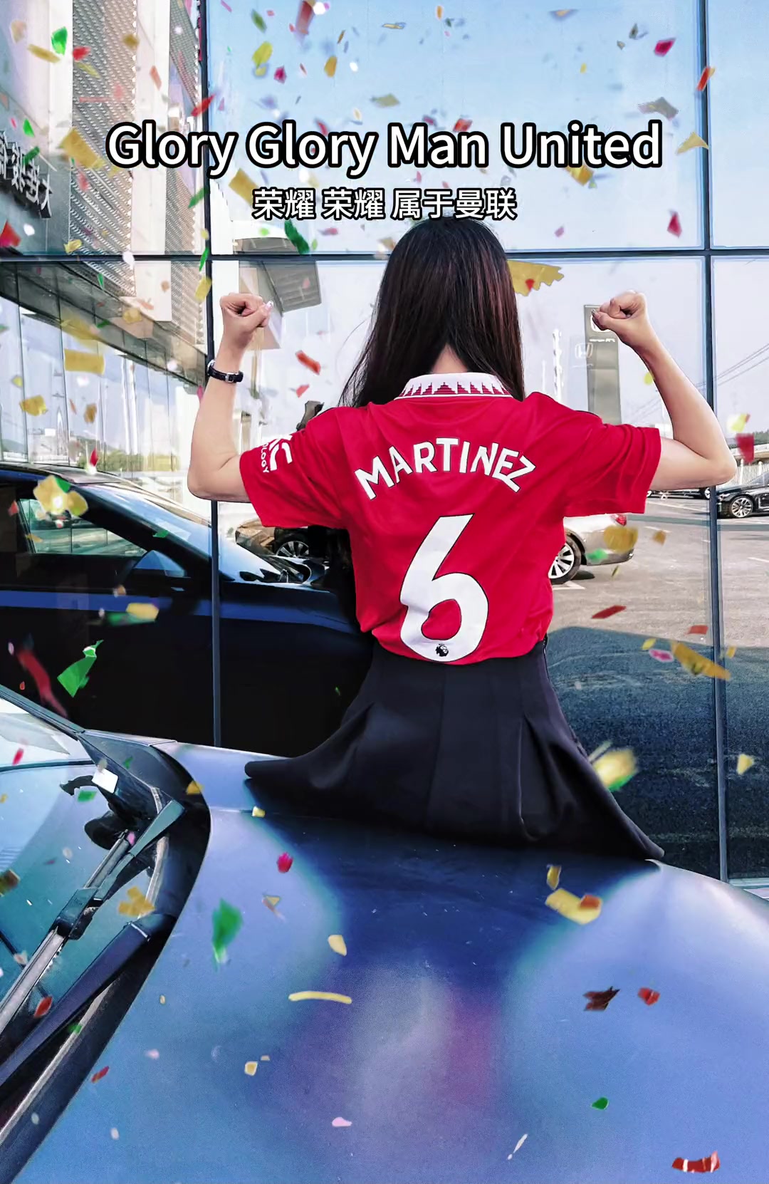 联赛终于要开始啦！ 美女为红魔加油！-24VS直播