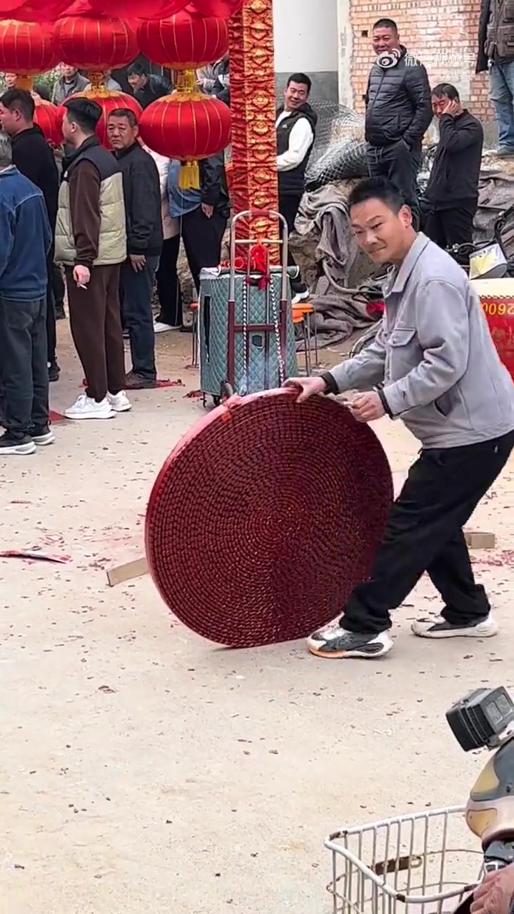 这大爷是真的淡定-24VS直播