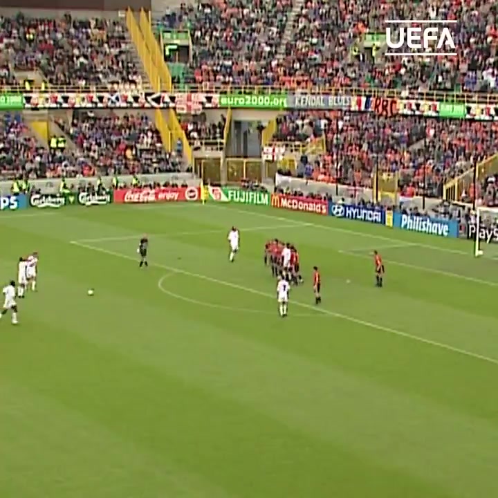 你可以永远相信他！齐祖2000欧洲杯对西班牙的任意球-24VS直播