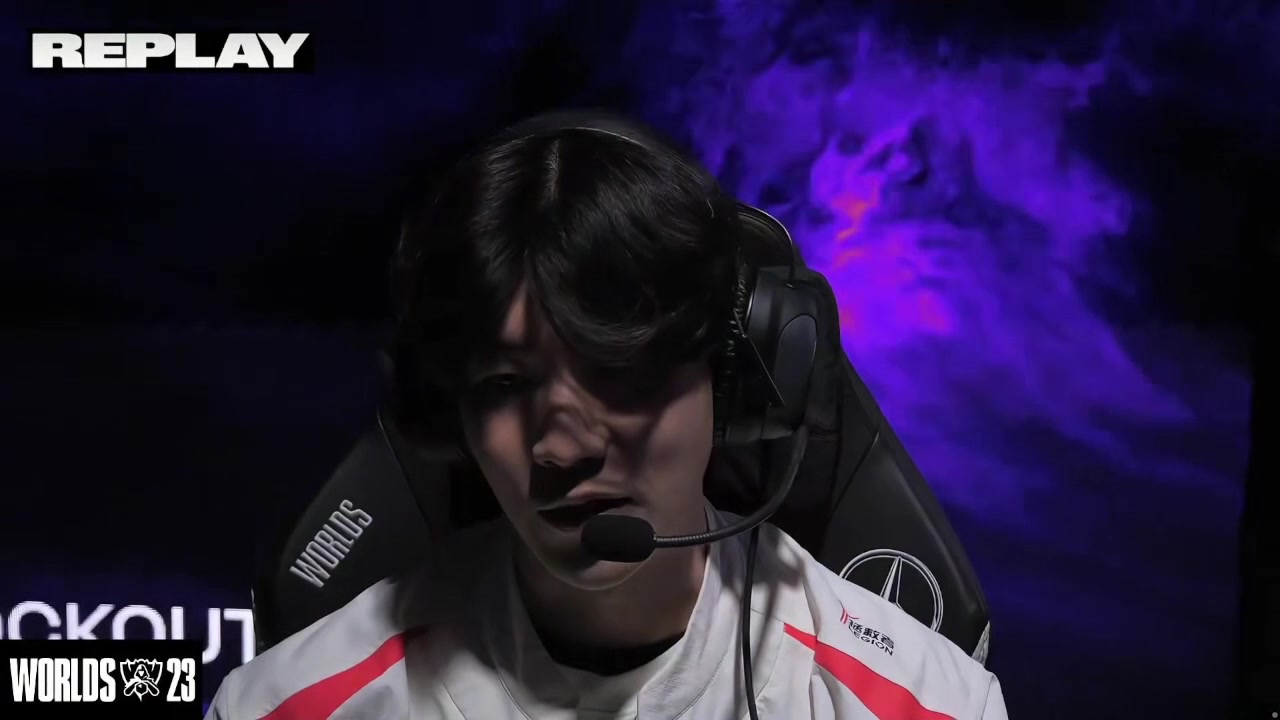 TheShy兰博完美大招留三人，再次自信微笑！！-24VS直播