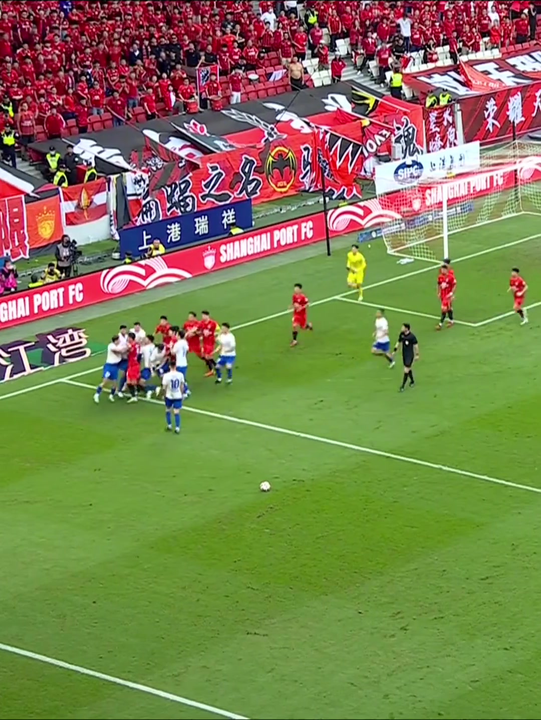 麦麦提江经典拱火时刻：4分钟3红把海港前主帅整跪下了-24VS直播